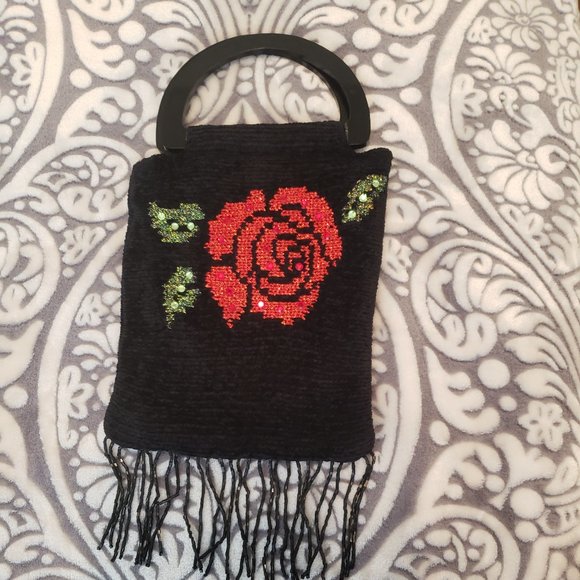 Petro Zillia | Bags | Petro Zilla Red Rose Bead Purse With Bead Fringe ...